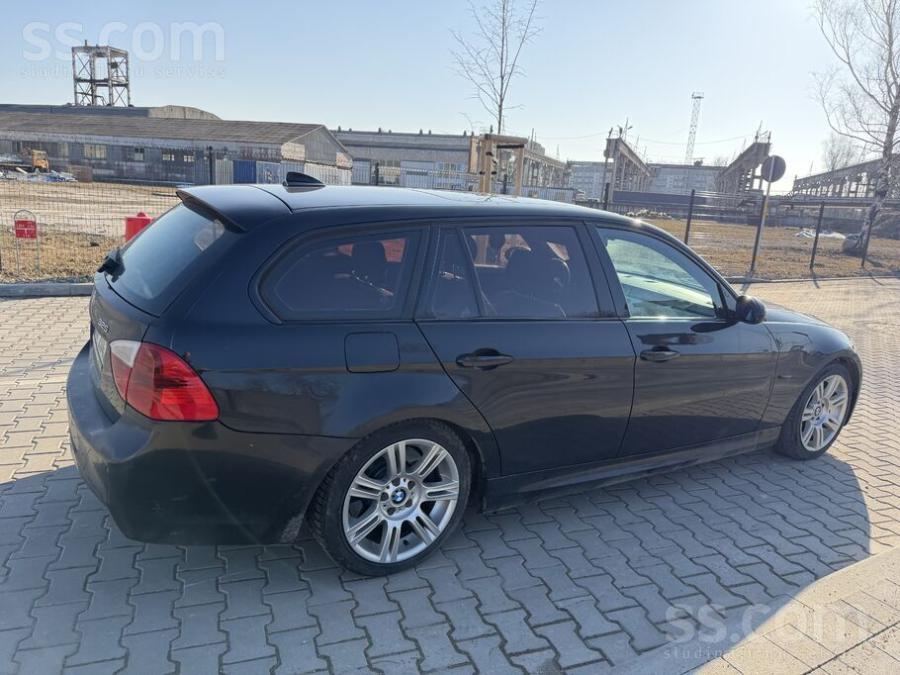 Черный БМВ 325 2007 в Елгава, объемом двигателя 3.00 л и пробегом 387 тыс. км за 3800 €, фото 10 на AUTOMOTO.COM.LV