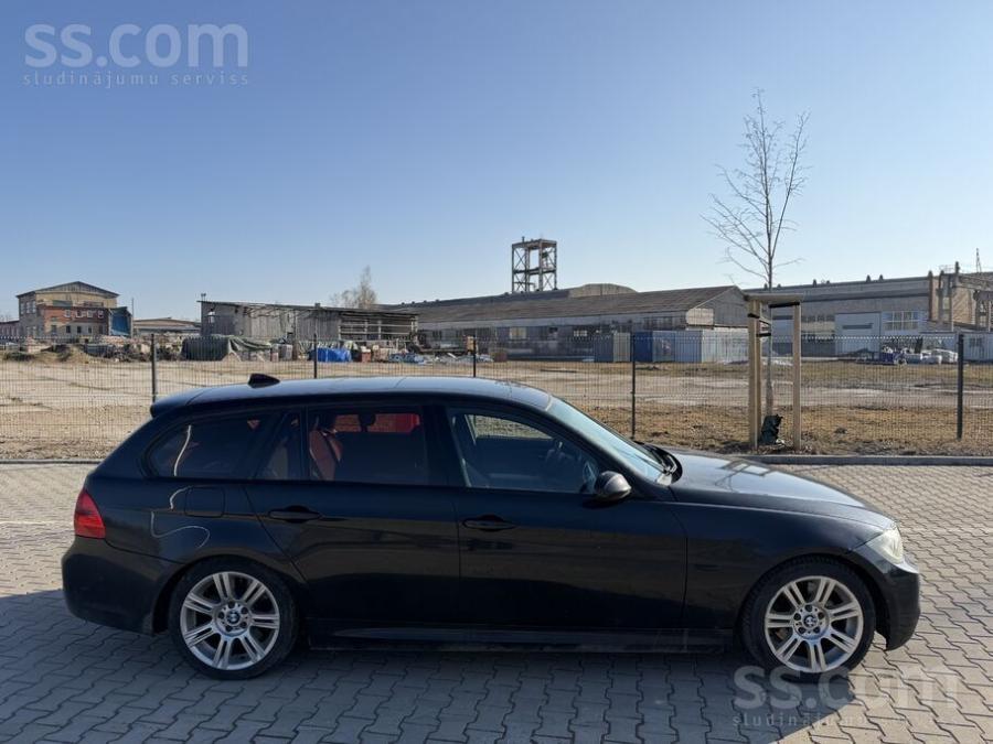 Черный БМВ 325 2007 в Елгава, объемом двигателя 3.00 л и пробегом 387 тыс. км за 3800 €, фото 11 на AUTOMOTO.COM.LV
