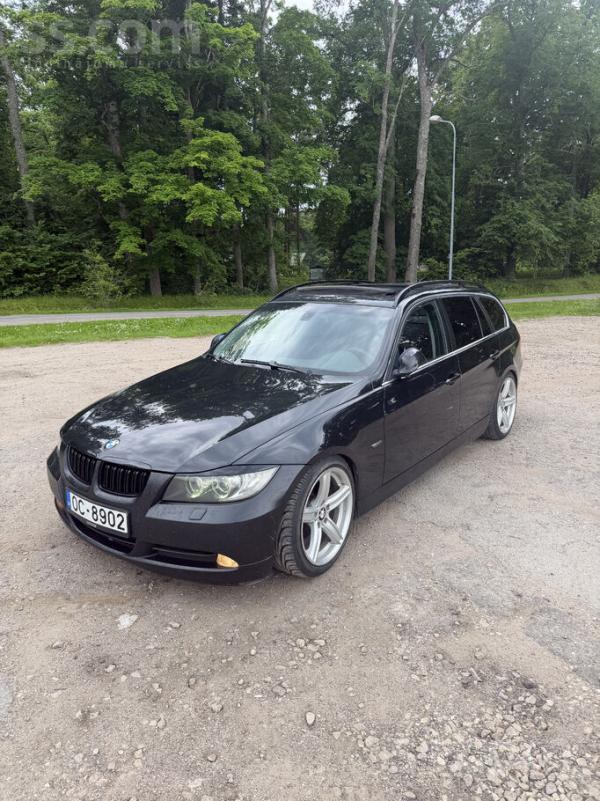 Melns BMW 325 2007 Preiļi, ar dzinēja tilpumu 3.00 L un nobraukumu 389 tūkst. km par 3600 €, foto 2 vietnē AUTOMOTO.COM.LV