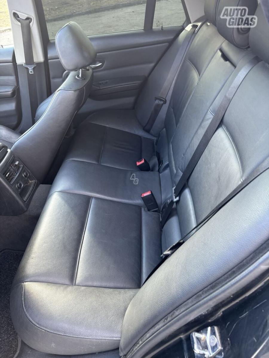 Melns BMW 325 2007 Kauņa, ar dzinēja tilpumu 3.00 L un nobraukumu 385 tūkst. km par 3000 €, foto 6 vietnē AUTOMOTO.COM.LV