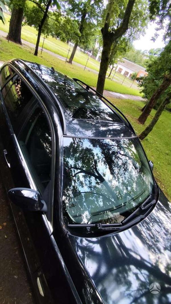 Black BMW 325 2007 in Kaunas, with an engine capacity of 2.99 L and mileage of 434 thousand km for 3150 €, photo 2 on AUTOMOTO.COM.LV