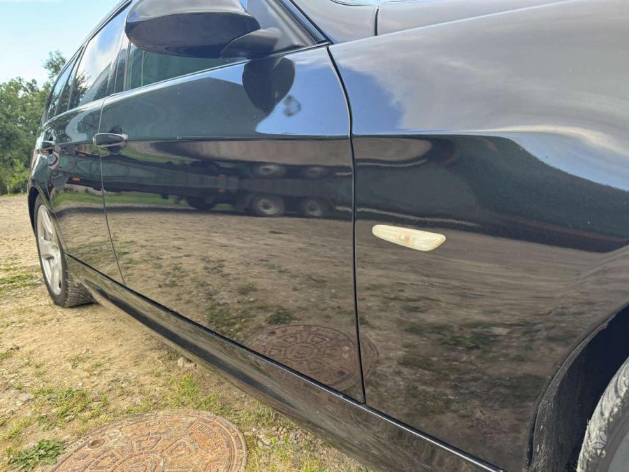 Melns BMW 325 2007 Kaišiadorys, ar dzinēja tilpumu 3.00 L un nobraukumu 488 tūkst. km par 4200 €, foto 13 vietnē AUTOMOTO.COM.LV