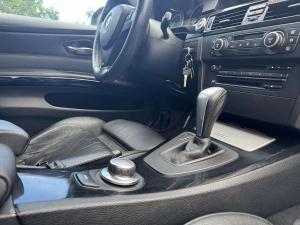 Melns BMW 325 2007 Kaišiadorys, ar dzinēja tilpumu 3.00 L un nobraukumu 488 tūkst. km par 4200 €, foto 29 vietnē AUTOMOTO.COM.LV