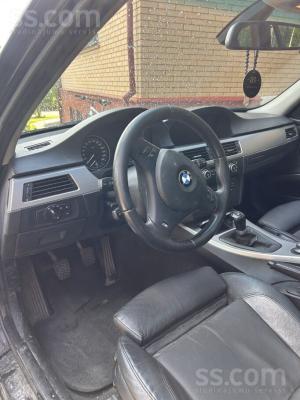 Melns BMW 325 2007 Daugavpils, ar dzinēja tilpumu 3.00 L un nobraukumu 400 tūkst. km par 4000 €, foto 11 vietnē AUTOMOTO.COM.LV
