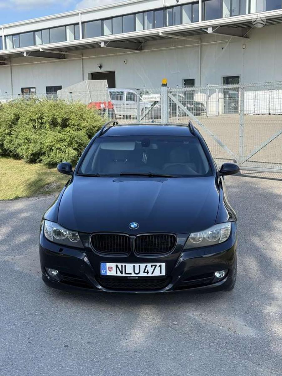 Melns BMW 325 2007 Viļņa, ar dzinēja tilpumu 2.99 L un nobraukumu 572 tūkst. km par 2950 €, foto 3 vietnē AUTOMOTO.COM.LV