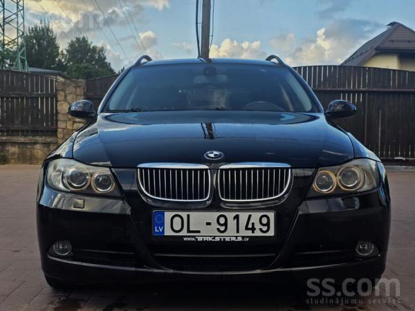 Black BMW 325 2007 in Riga, with an engine capacity of 2.50 L and mileage of 305 thousand km for 4790 €, photo 2 on AUTOMOTO.COM.LV