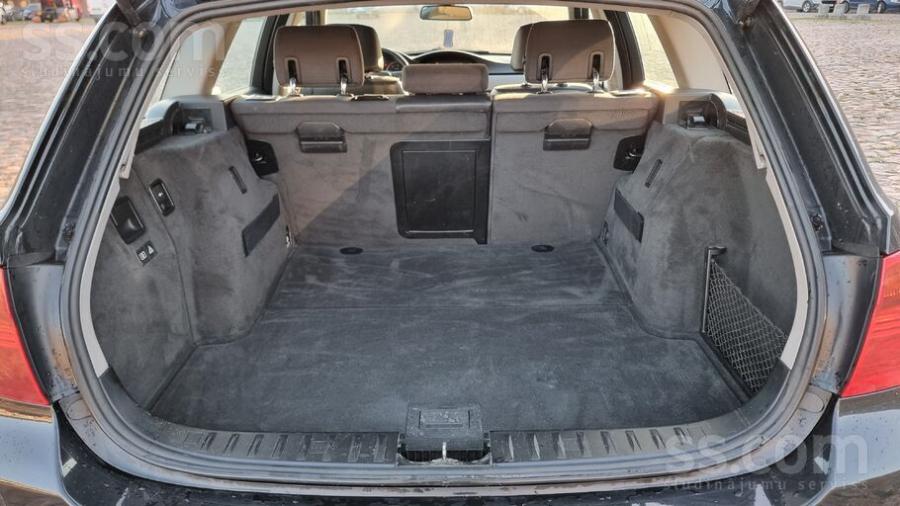 Black BMW 325 2007 in Liepaja, with an engine capacity of 3.00 L and mileage of 356 thousand km for 4650 €, photo 8 on AUTOMOTO.COM.LV