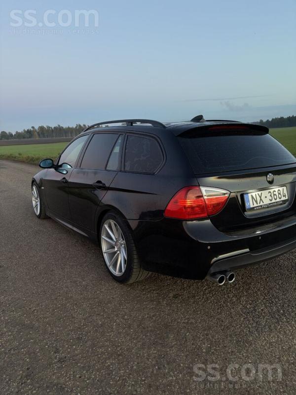 Melns BMW 325 2007 Saldus, ar dzinēja tilpumu 3.00 L un nobraukumu 422 tūkst. km par 4000 €, foto 4 vietnē AUTOMOTO.COM.LV