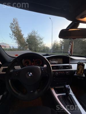 Melns BMW 325 2007 Saldus, ar dzinēja tilpumu 3.00 L un nobraukumu 422 tūkst. km par 4000 €, foto 9 vietnē AUTOMOTO.COM.LV