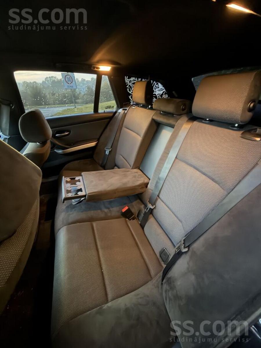 Melns BMW 325 2007 Saldus, ar dzinēja tilpumu 3.00 L un nobraukumu 422 tūkst. km par 4000 €, foto 10 vietnē AUTOMOTO.COM.LV