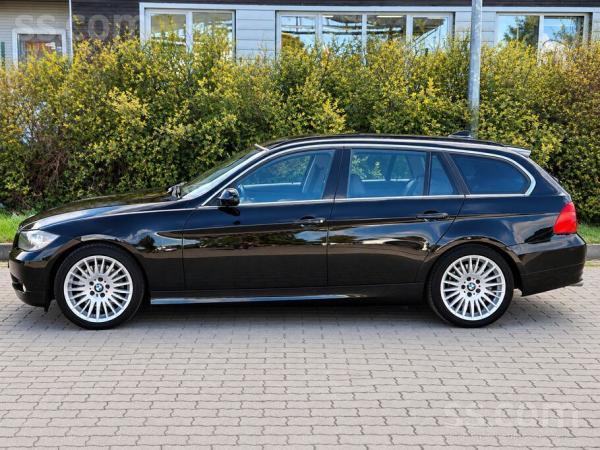 Black BMW 325 2007 in Riga, with an engine capacity of 2.50 L and mileage of 334 thousand km for 4290 €, photo 5 on AUTOMOTO.COM.LV