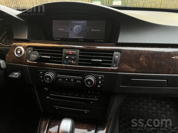 Black BMW 325 2008 in Riga, with an engine capacity of 3.00 L and mileage of 380 thousand km for 1950 €, photo 9 on AUTOMOTO.COM.LV