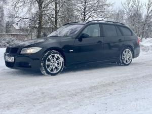 Black BMW 325 2008 in Aizkraukle, with an engine capacity of 3.00 L and mileage of 296 thousand km for 6900 €, photo 3 on AUTOMOTO.COM.LV