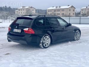 Black BMW 325 2008 in Aizkraukle, with an engine capacity of 3.00 L and mileage of 296 thousand km for 6900 €, photo 5 on AUTOMOTO.COM.LV