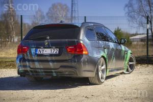 Black BMW 325 2008 in Riga, with an engine capacity of 3.00 L and mileage of 0 thousand km for 9290 €, photo 7 on AUTOMOTO.COM.LV