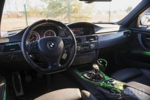 Black BMW 325 2008 in Riga, with an engine capacity of 3.00 L and mileage of 0 thousand km for 9290 €, photo 8 on AUTOMOTO.COM.LV