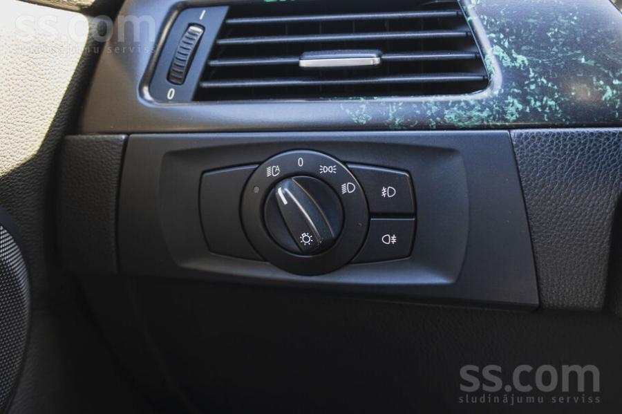 Black BMW 325 2008 in Riga, with an engine capacity of 3.00 L and mileage of 0 thousand km for 9290 €, photo 27 on AUTOMOTO.COM.LV