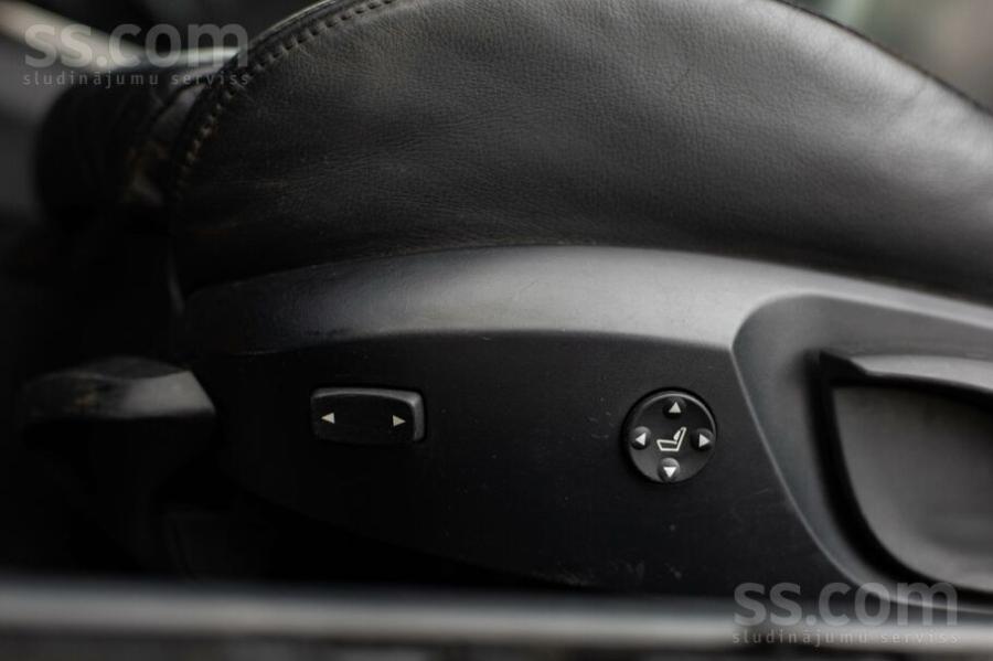 Melns BMW 325 2008 Rīga, ar dzinēja tilpumu 3.00 L un nobraukumu 321 tūkst. km par 6990 €, foto 14 vietnē AUTOMOTO.COM.LV