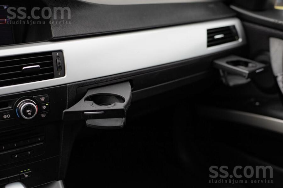 Melns BMW 325 2008 Rīga, ar dzinēja tilpumu 3.00 L un nobraukumu 321 tūkst. km par 6990 €, foto 26 vietnē AUTOMOTO.COM.LV