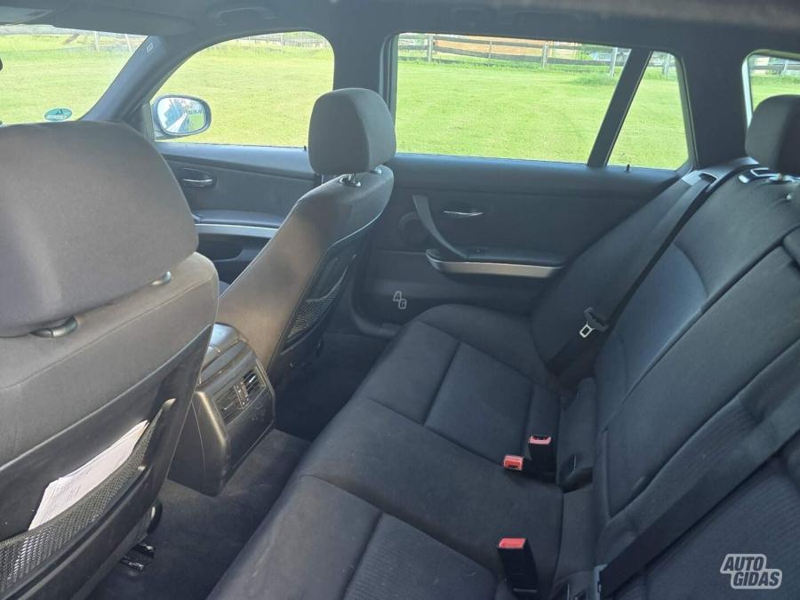 Melns BMW 325 2008 Ukmergė, ar dzinēja tilpumu 3.00 L un nobraukumu 216 tūkst. km par 3550 €, foto 8 vietnē AUTOMOTO.COM.LV