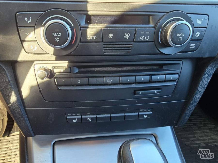 Melns BMW 325 2008 Ukmergė, ar dzinēja tilpumu 3.00 L un nobraukumu 216 tūkst. km par 3550 €, foto 12 vietnē AUTOMOTO.COM.LV