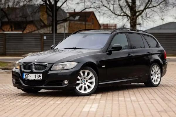 Black BMW 325 2008 in Jelgava, with an engine capacity of 3.00 L and mileage of 241 thousand km for 8600 €, photo 1 on AUTOMOTO.COM.LV
