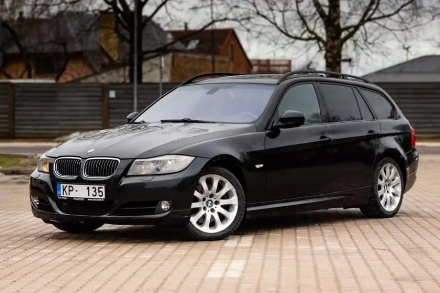 Melns BMW 325 2008 Jelgava, ar dzinēja tilpumu 3.00 L un nobraukumu 241 tūkst. km par 8600 €, foto 1 vietnē AUTOMOTO.COM.LV
