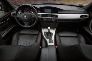 Melns BMW 325 2008 Jelgava, ar dzinēja tilpumu 3.00 L un nobraukumu 241 tūkst. km par 8600 €, foto 7 vietnē AUTOMOTO.COM.LV