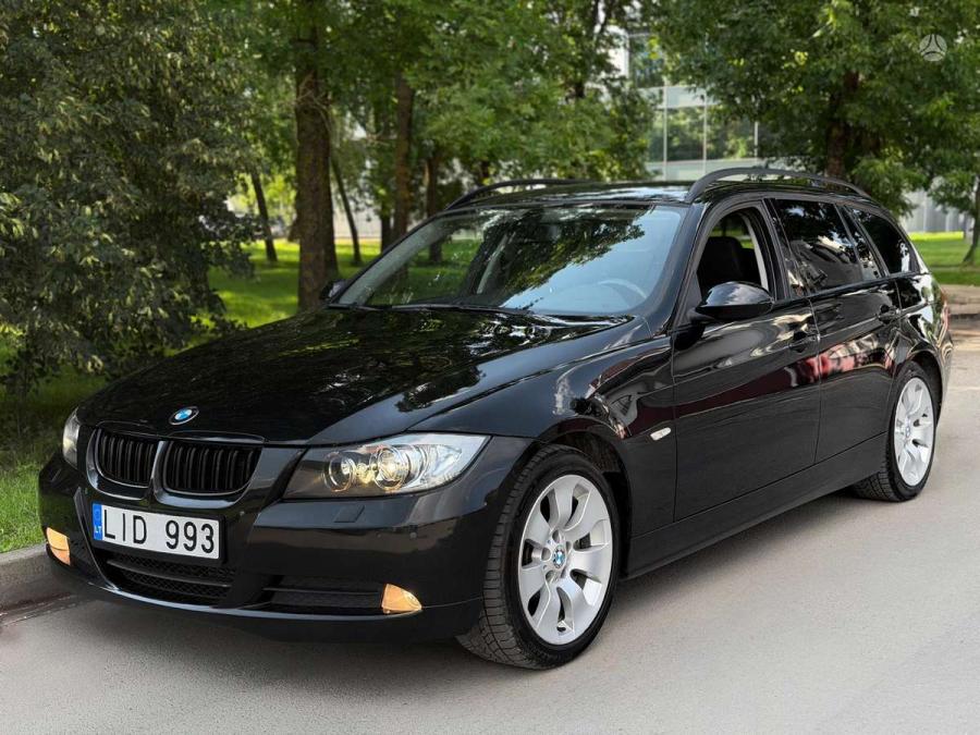 Melns BMW 325 2008 Kauņa, ar dzinēja tilpumu 2.99 L un nobraukumu 333 tūkst. km par 4000 €, foto 1 vietnē AUTOMOTO.COM.LV
