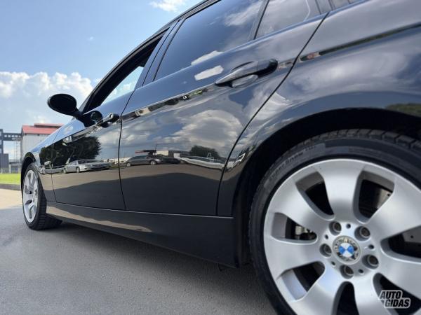 Black BMW 325 2008 in Kaunas, with an engine capacity of 3.00 L and mileage of 333 thousand km for 4000 €, photo 5 on AUTOMOTO.COM.LV