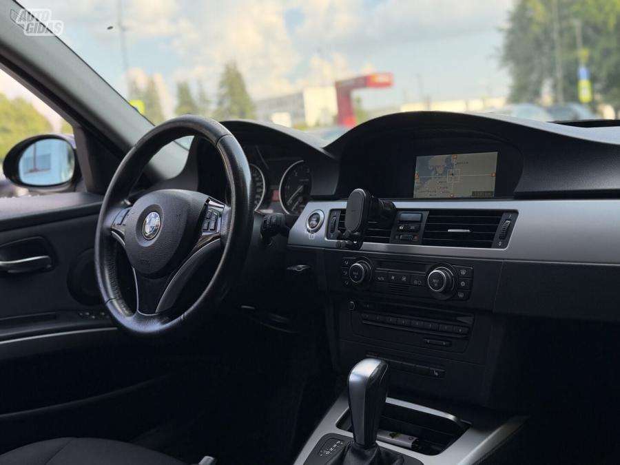 Черный БМВ 325 2008 в Каунас, объемом двигателя 3.00 л и пробегом 333 тыс. км за 4000 €, фото 10 на AUTOMOTO.COM.LV