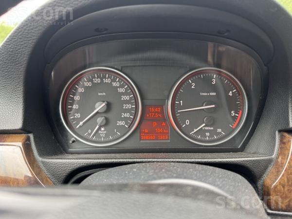 Черный БМВ 325 2008 в Айзкраукле, объемом двигателя 3.00 л и пробегом 399 тыс. км за 3200 €, фото 9 на AUTOMOTO.COM.LV