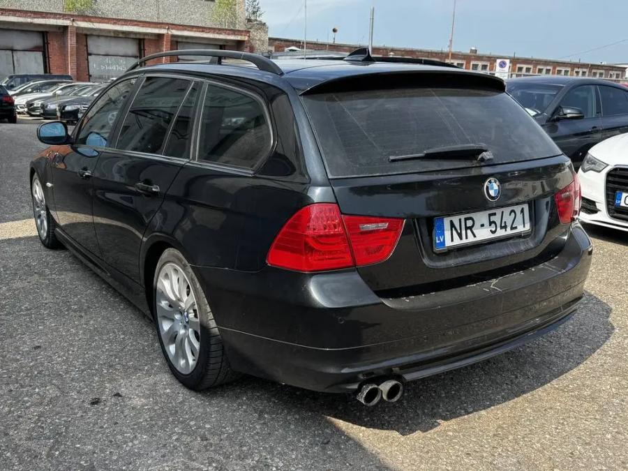 Black BMW 325 2008 in Daugavpils, with an engine capacity of 3.00 L and mileage of 423 thousand km for 4450 €, photo 5 on AUTOMOTO.COM.LV