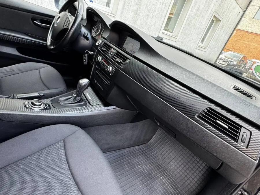 Black BMW 325 2008 in Daugavpils, with an engine capacity of 3.00 L and mileage of 423 thousand km for 4450 €, photo 12 on AUTOMOTO.COM.LV