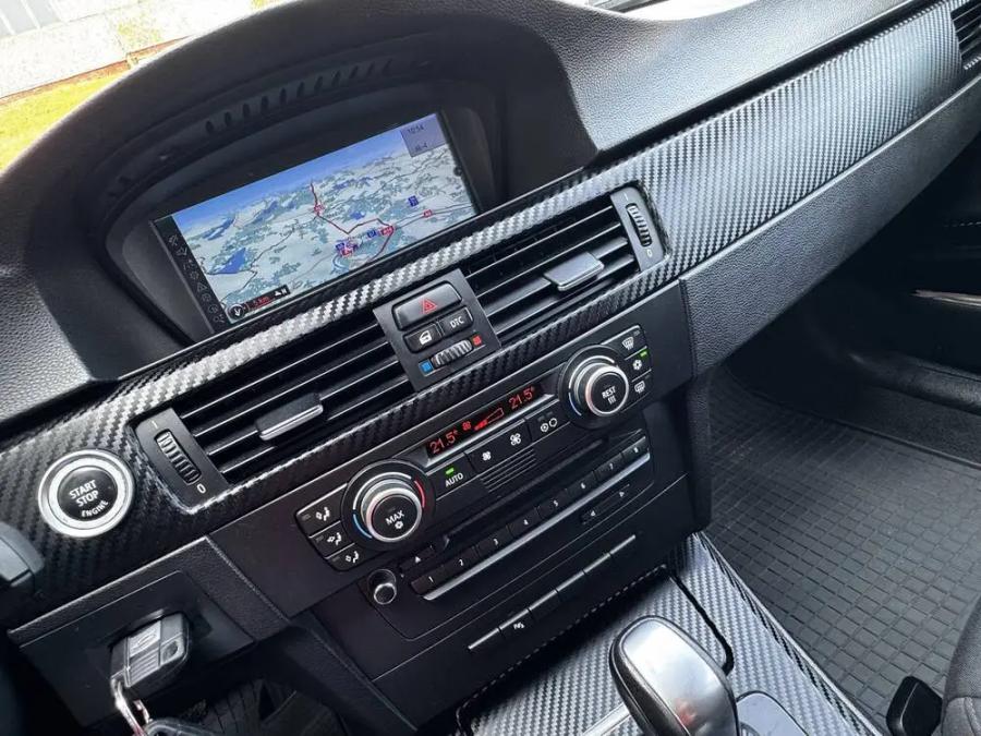 Black BMW 325 2008 in Daugavpils, with an engine capacity of 3.00 L and mileage of 423 thousand km for 4450 €, photo 13 on AUTOMOTO.COM.LV