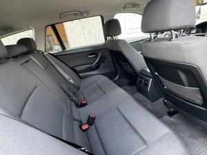 Black BMW 325 2008 in Daugavpils, with an engine capacity of 3.00 L and mileage of 423 thousand km for 4450 €, photo 20 on AUTOMOTO.COM.LV