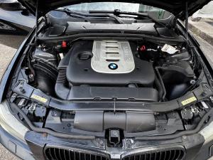 Black BMW 325 2008 in Daugavpils, with an engine capacity of 3.00 L and mileage of 423 thousand km for 4450 €, photo 24 on AUTOMOTO.COM.LV