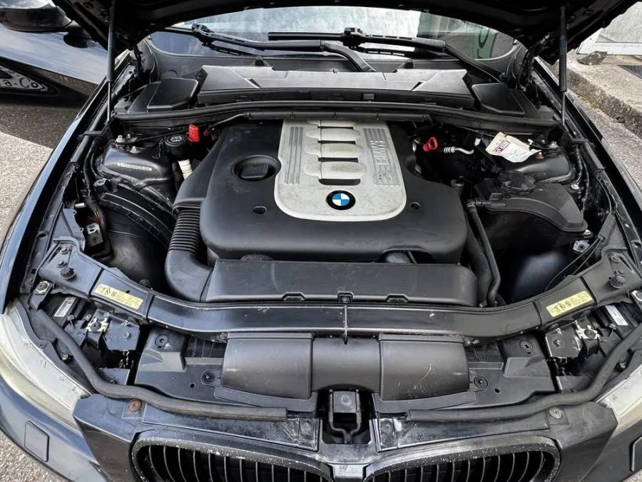 Black BMW 325 2008 in Daugavpils, with an engine capacity of 3.00 L and mileage of 423 thousand km for 4450 €, photo 24 on AUTOMOTO.COM.LV