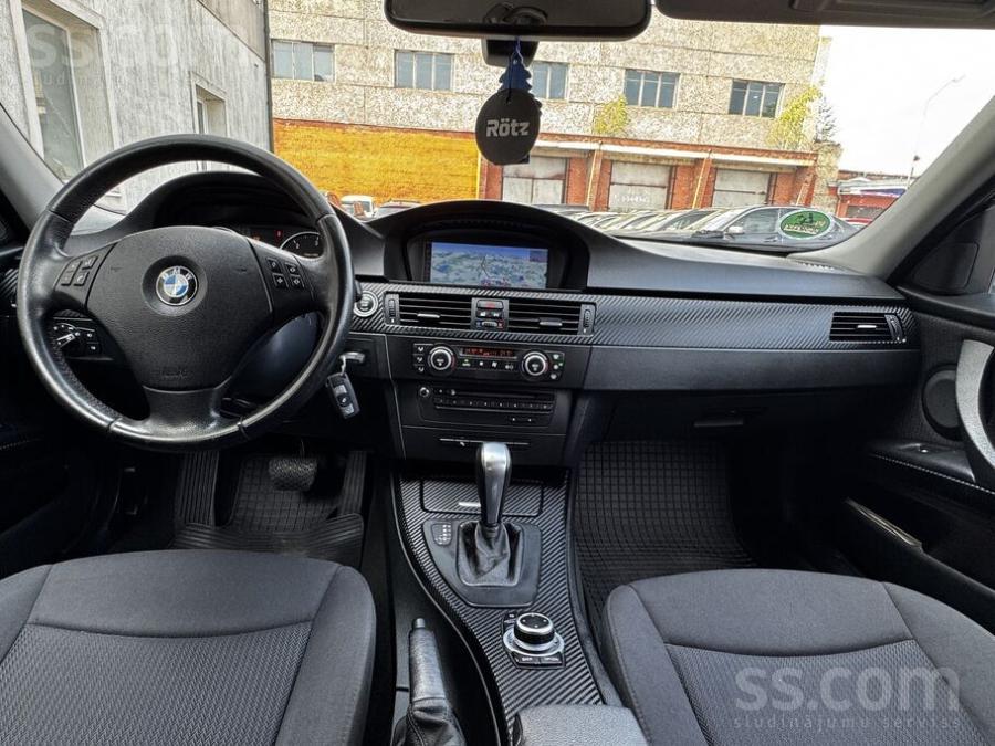 Melns BMW 325 2008 Daugavpils, ar dzinēja tilpumu 3.00 L un nobraukumu 0 tūkst. km par 4450 €, foto 11 vietnē AUTOMOTO.COM.LV