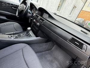 Melns BMW 325 2008 Daugavpils, ar dzinēja tilpumu 3.00 L un nobraukumu 0 tūkst. km par 4450 €, foto 12 vietnē AUTOMOTO.COM.LV