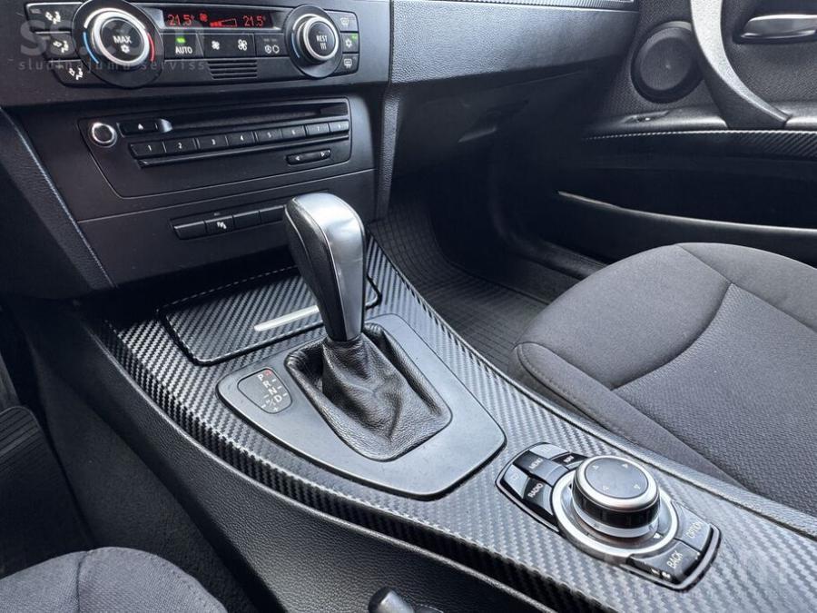 Black BMW 325 2008 in Daugavpils, with an engine capacity of 3.00 L and mileage of 0 thousand km for 4450 €, photo 14 on AUTOMOTO.COM.LV