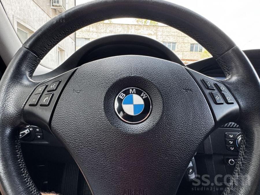 Black BMW 325 2008 in Daugavpils, with an engine capacity of 3.00 L and mileage of 0 thousand km for 4450 €, photo 16 on AUTOMOTO.COM.LV
