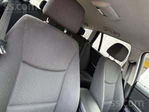 Black BMW 325 2008 in Daugavpils, with an engine capacity of 3.00 L and mileage of 0 thousand km for 4450 €, photo 17 on AUTOMOTO.COM.LV