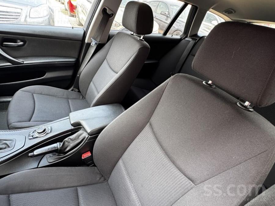 Black BMW 325 2008 in Daugavpils, with an engine capacity of 3.00 L and mileage of 0 thousand km for 4450 €, photo 18 on AUTOMOTO.COM.LV