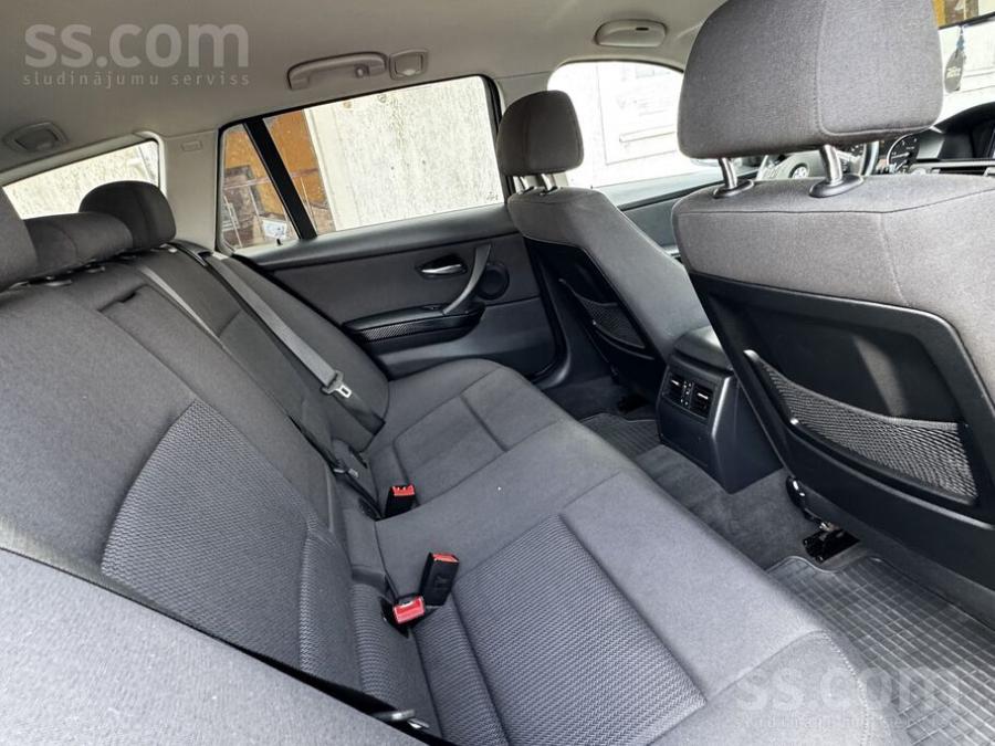Black BMW 325 2008 in Daugavpils, with an engine capacity of 3.00 L and mileage of 0 thousand km for 4450 €, photo 20 on AUTOMOTO.COM.LV