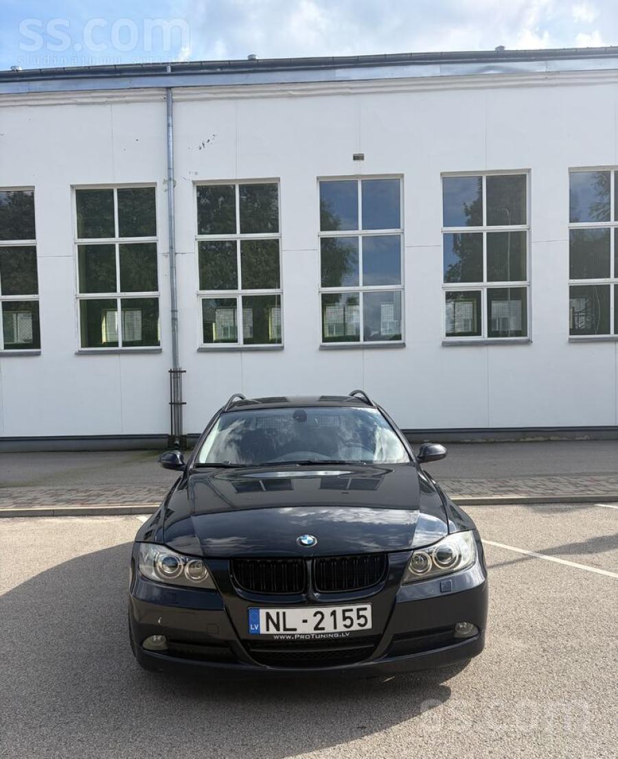 Black BMW 325 2008 in Riga, with an engine capacity of 3.00 L and mileage of 440 thousand km for 4450 €, photo 3 on AUTOMOTO.COM.LV