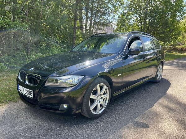 Black BMW 325 2008 in Utena, with an engine capacity of 2.99 L and mileage of 367 thousand km for 4999 €, photo 2 on AUTOMOTO.COM.LV