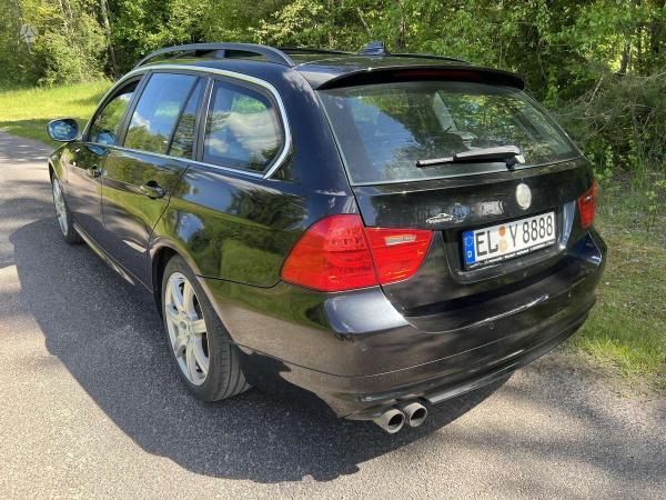 Black BMW 325 2008 in Utena, with an engine capacity of 2.99 L and mileage of 367 thousand km for 4999 €, photo 6 on AUTOMOTO.COM.LV