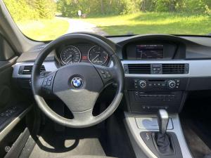 Melns BMW 325 2008 Utena, ar dzinēja tilpumu 2.99 L un nobraukumu 367 tūkst. km par 4999 €, foto 11 vietnē AUTOMOTO.COM.LV