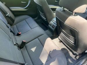 Melns BMW 325 2008 Utena, ar dzinēja tilpumu 2.99 L un nobraukumu 367 tūkst. km par 4999 €, foto 12 vietnē AUTOMOTO.COM.LV